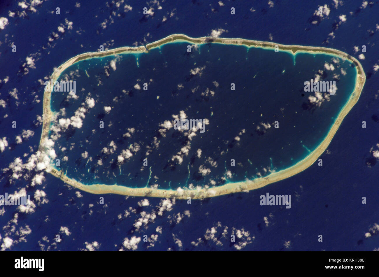 Katiu Atoll (Tuamotu Archipelago) from orbit Stock Photo - Alamy