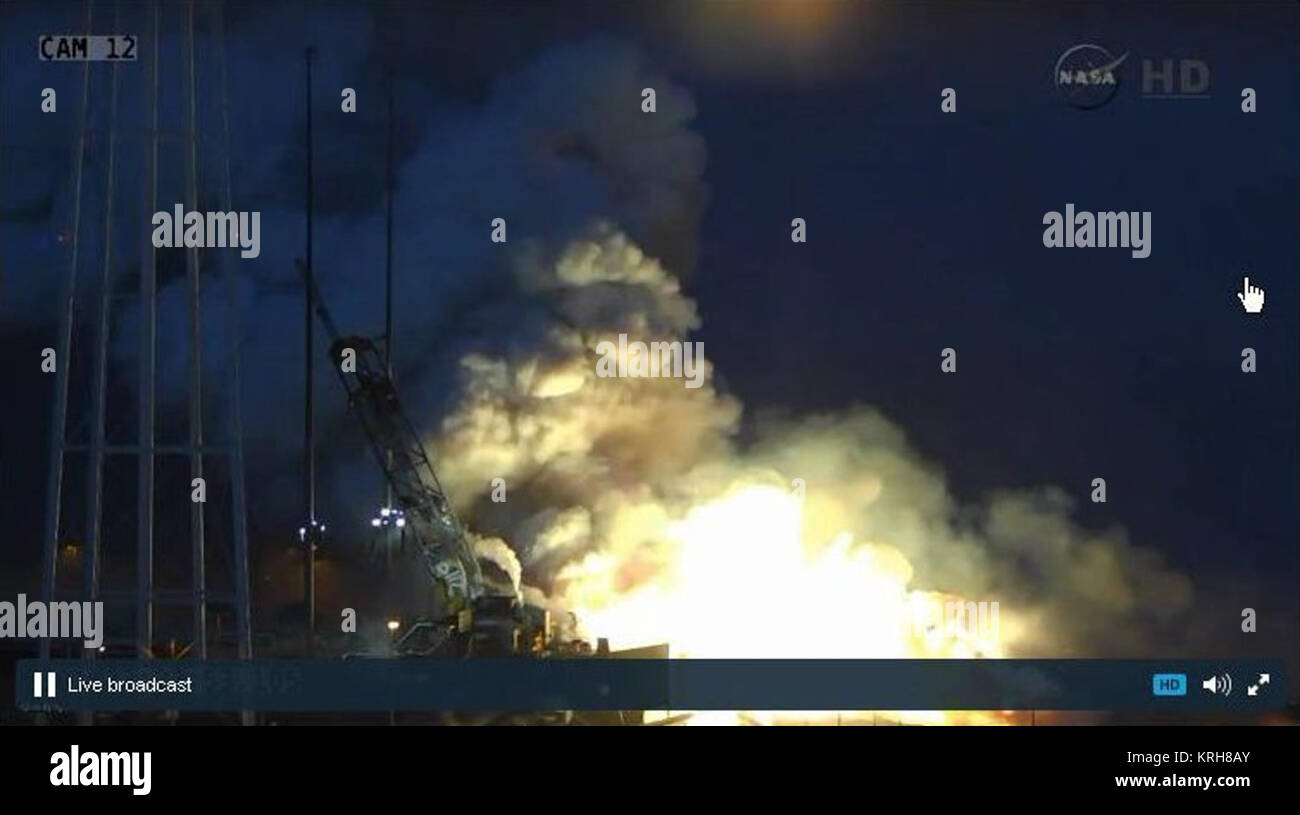 Cygnus CRS Orb-3 failure 28102014 232416 Stock Photo - Alamy