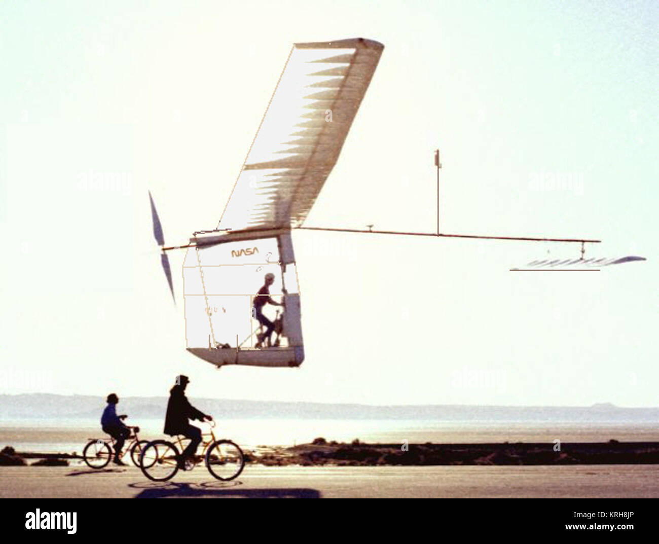 Gossamer Albatross II in flight - retouched Stock Photo - Alamy