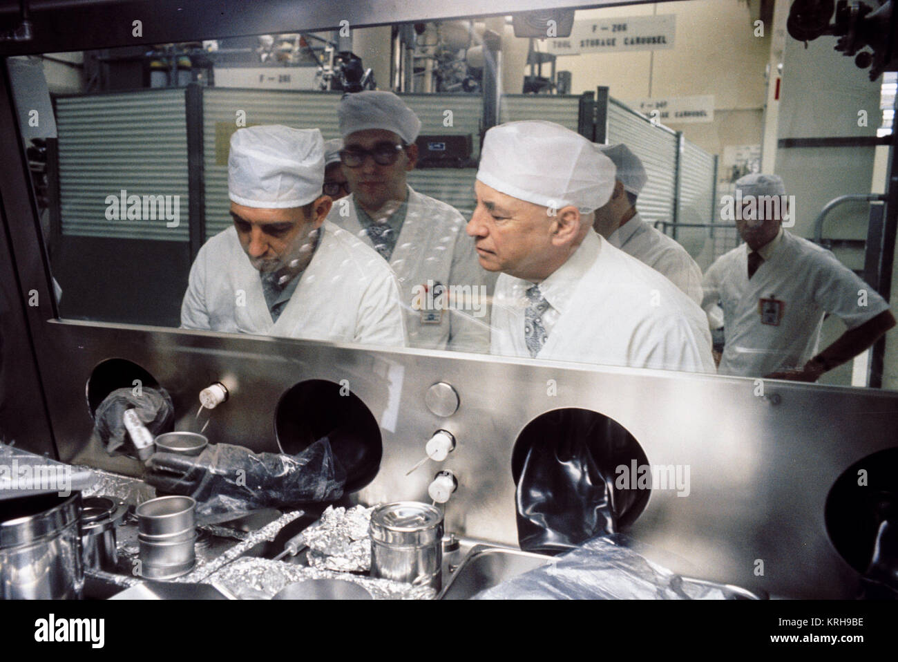 Robert gilruth hi-res stock photography and images - Alamy