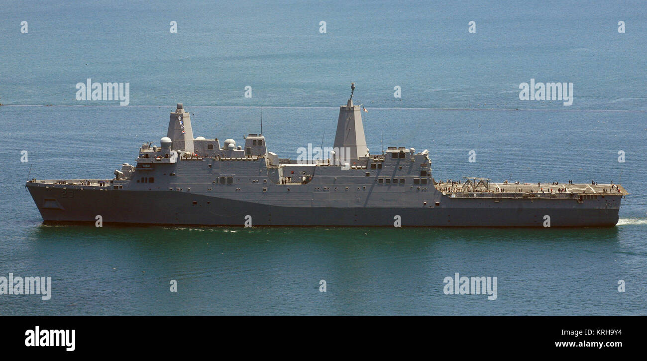 Uss anchorage hi-res stock photography and images - Alamy