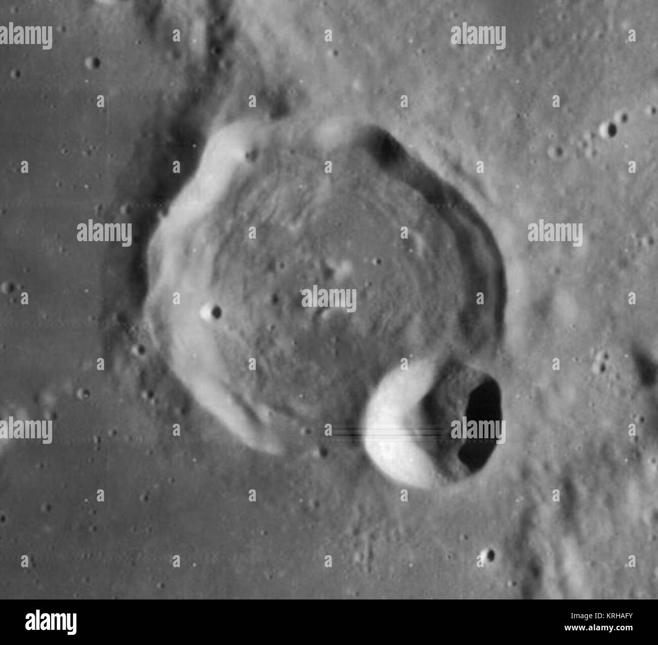 Davy crater 4113 h2 Stock Photo - Alamy