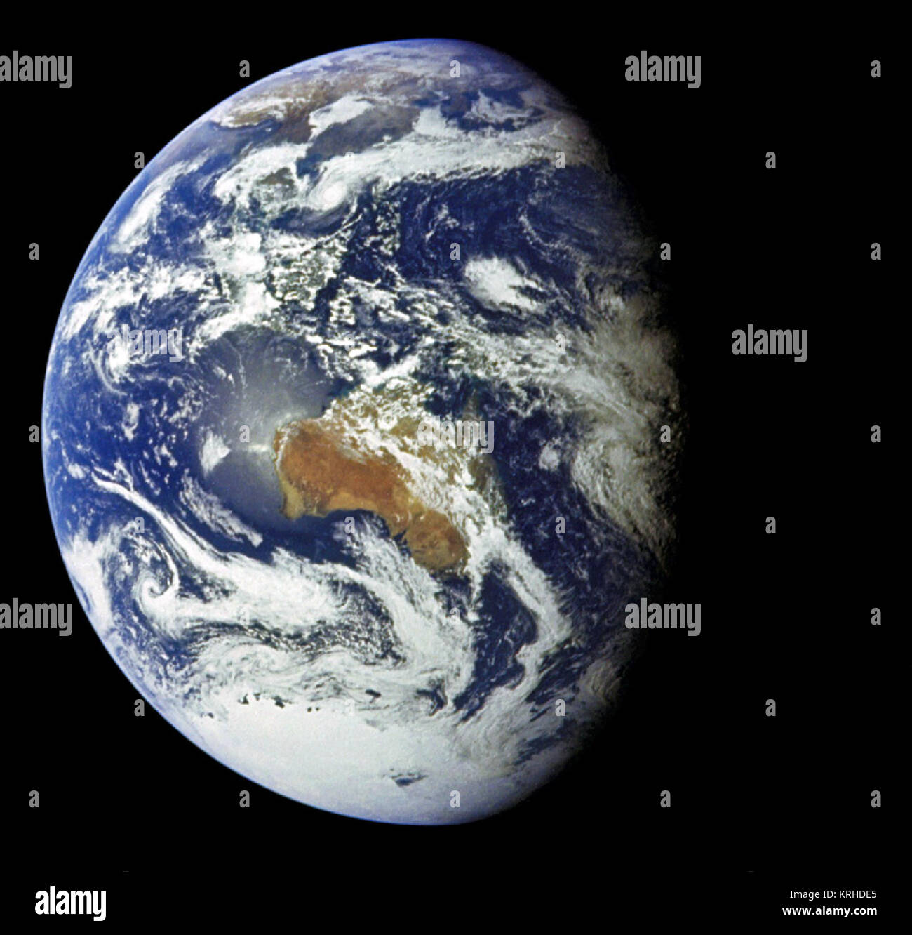 Apollo 17 Image of the Earth (AS17-148-22742 Stock Photo - Alamy