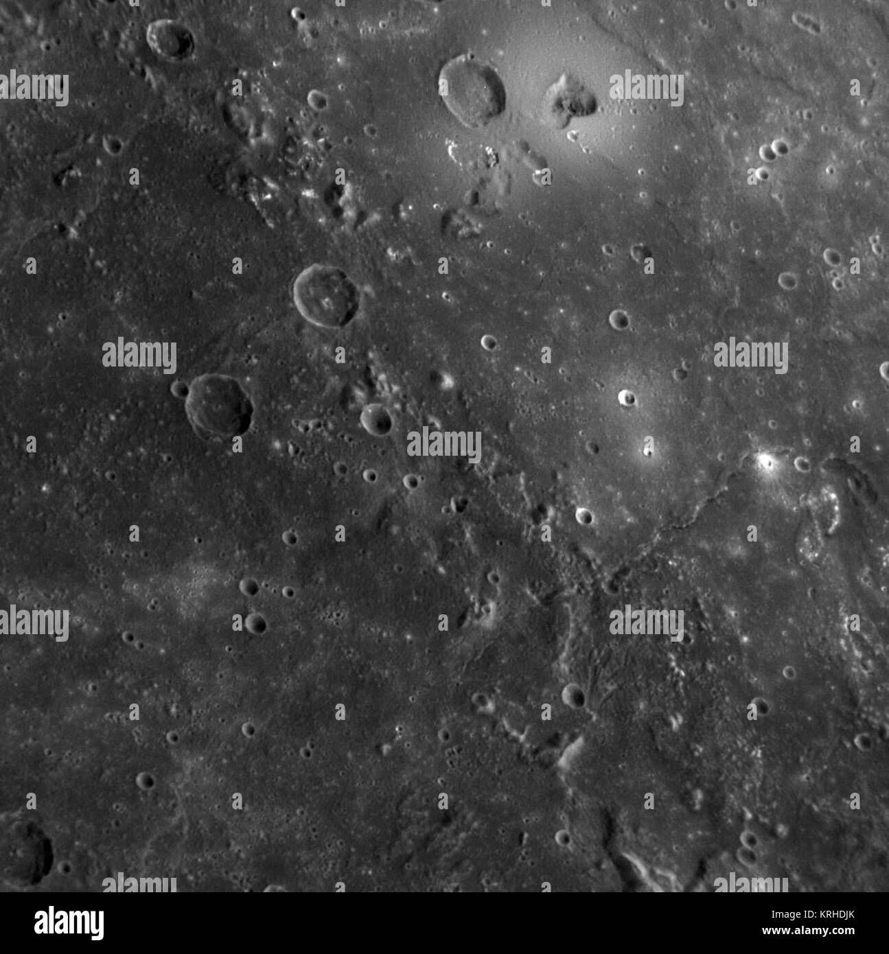 PIA10942 MESSENGER Discovers Volcanoes on Mercury Stock Photo - Alamy