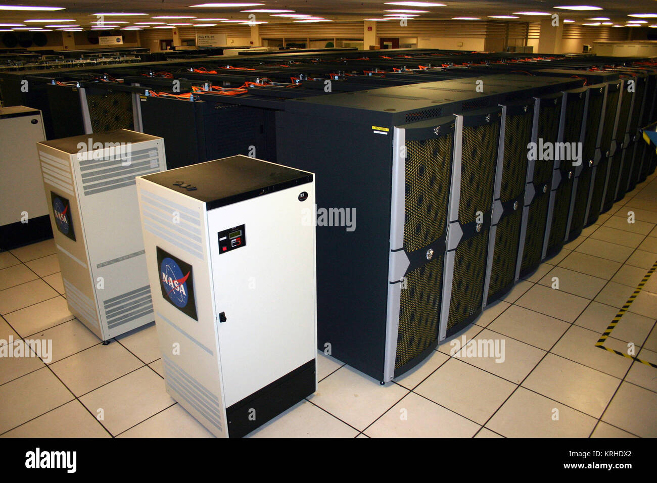 Nasa supercomputer hi-res stock photography and images - Alamy
