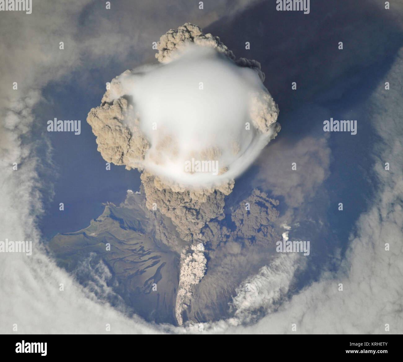 Eruption analysis hi-res stock photography and images - Alamy