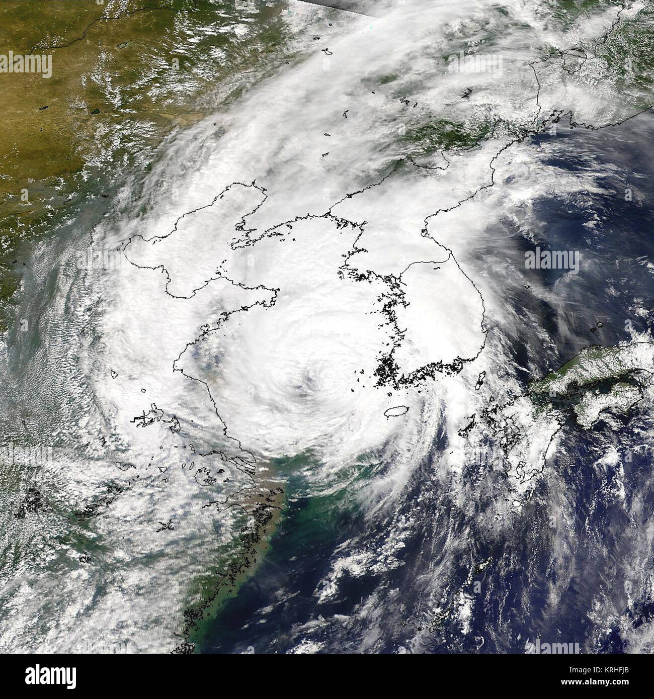 Typhoon Prapiroon SeaWiFS 31 Aug 2000 Stock Photo - Alamy