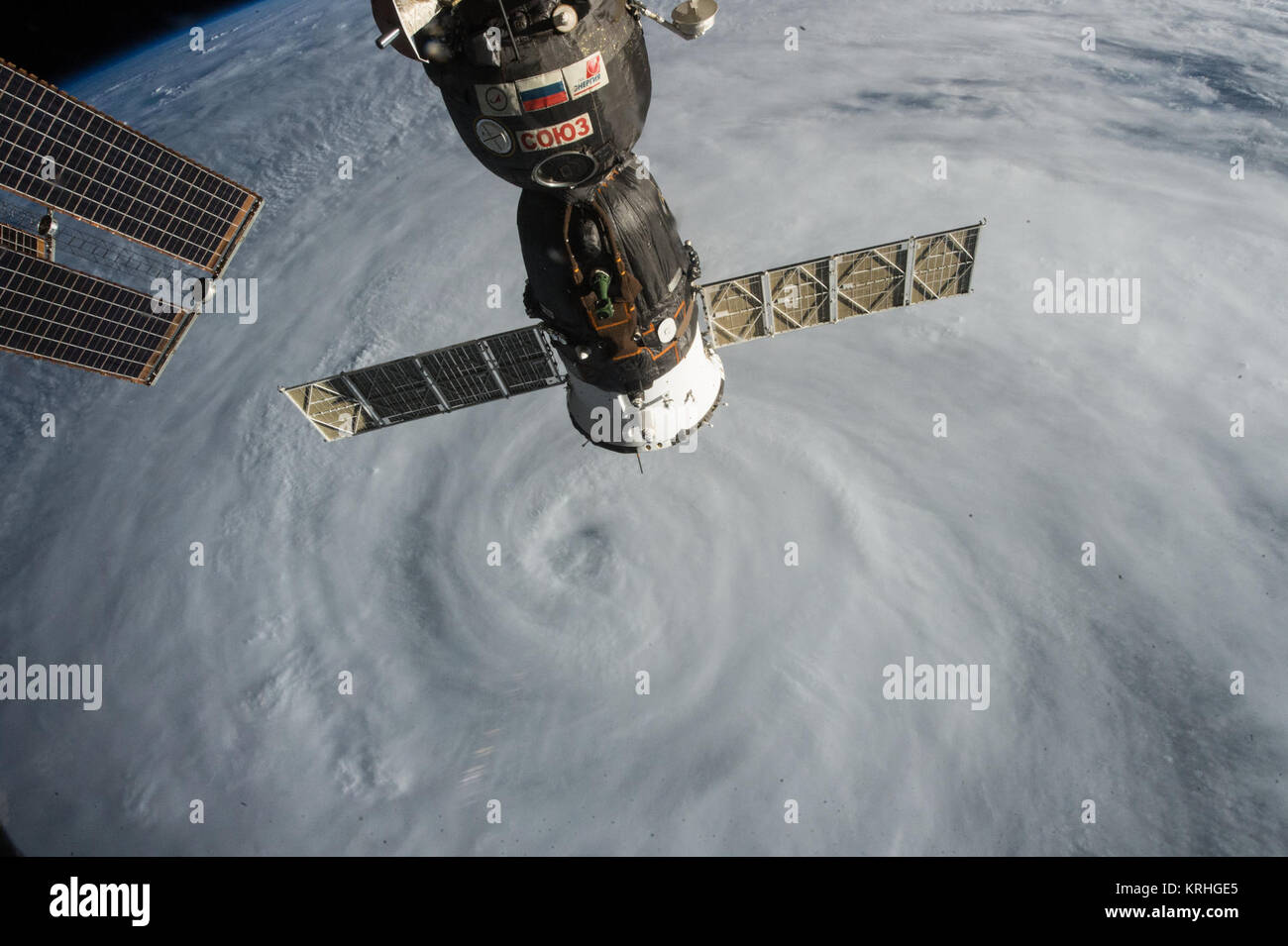 ISS-44 Typhoon Soudelor with Soyuz TMA-17M Stock Photo - Alamy