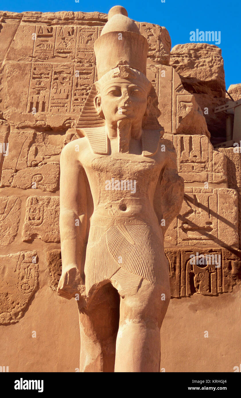 Ramses iii statue hi-res stock photography and images - Alamy