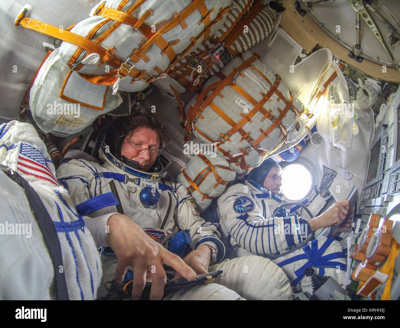DCIM100DRIFT ISS-44 Soyuz TMA-16M relocation Stock Photo - Alamy