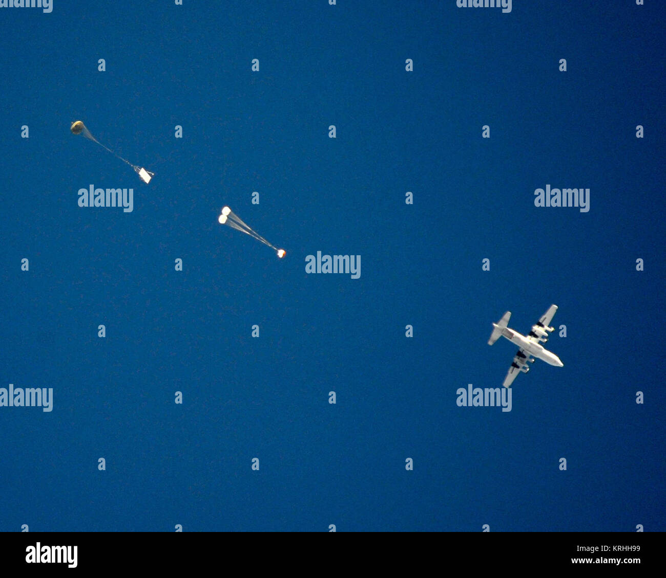 Orion parachute test Dec 20 2011 Stock Photo - Alamy