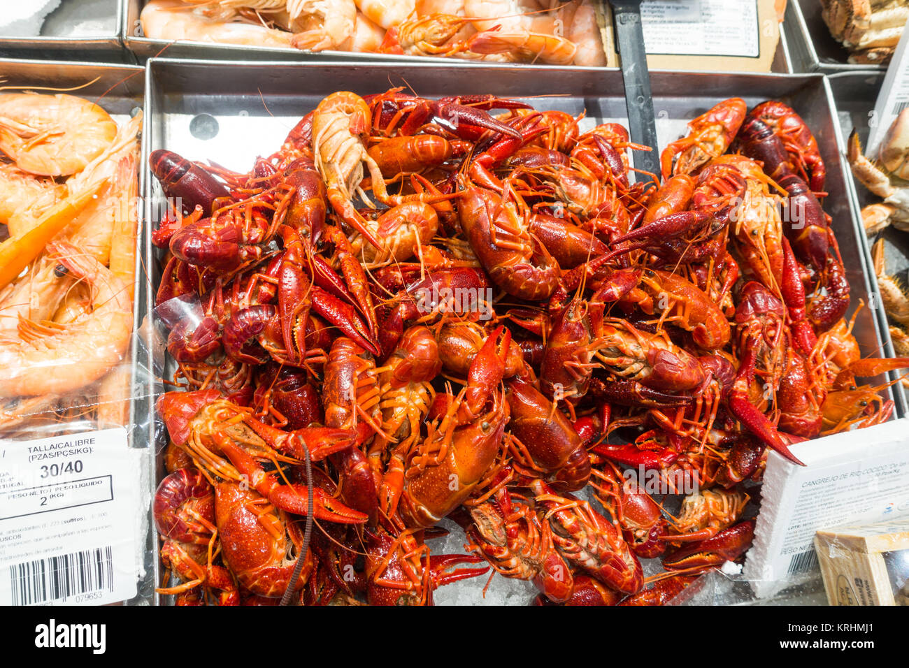 Fresh cooked crayfish and seafood in a Spanish supermarket Stock Photo ...