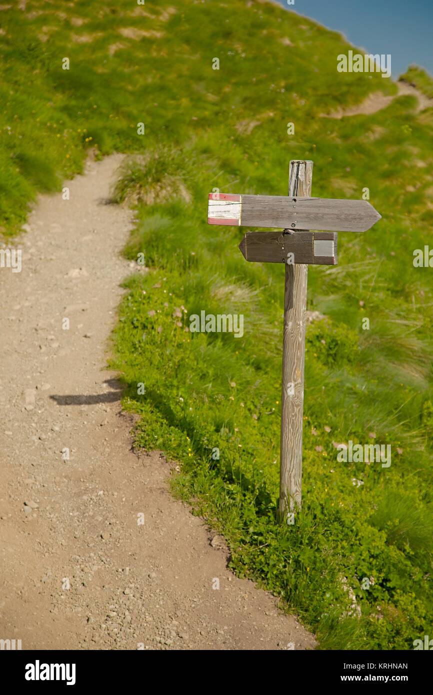 Hiking Direction Sign Stock Photo - Alamy