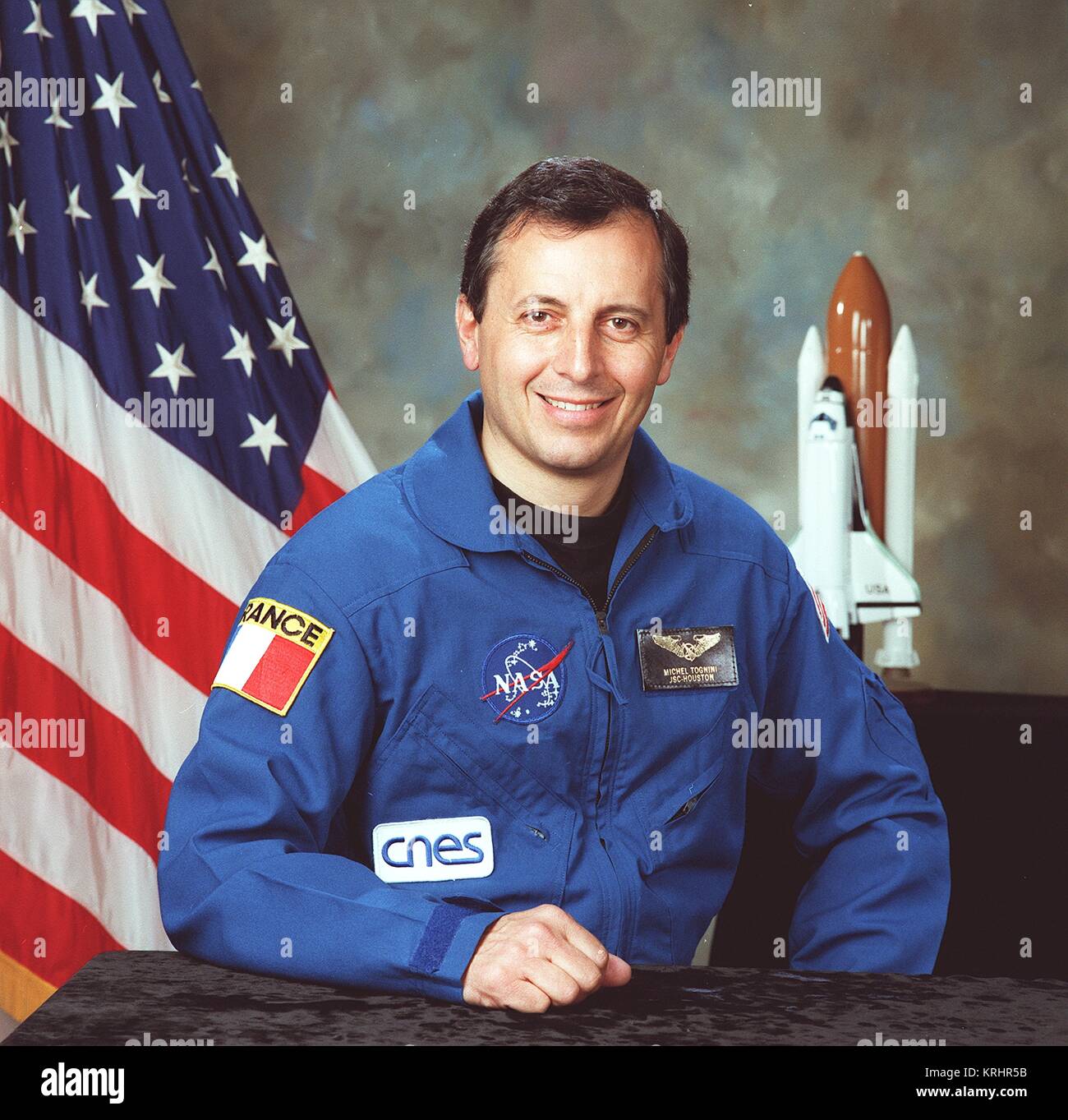 Official portrait of NASA Space Shuttle Columbia STS-93 prime crew ...