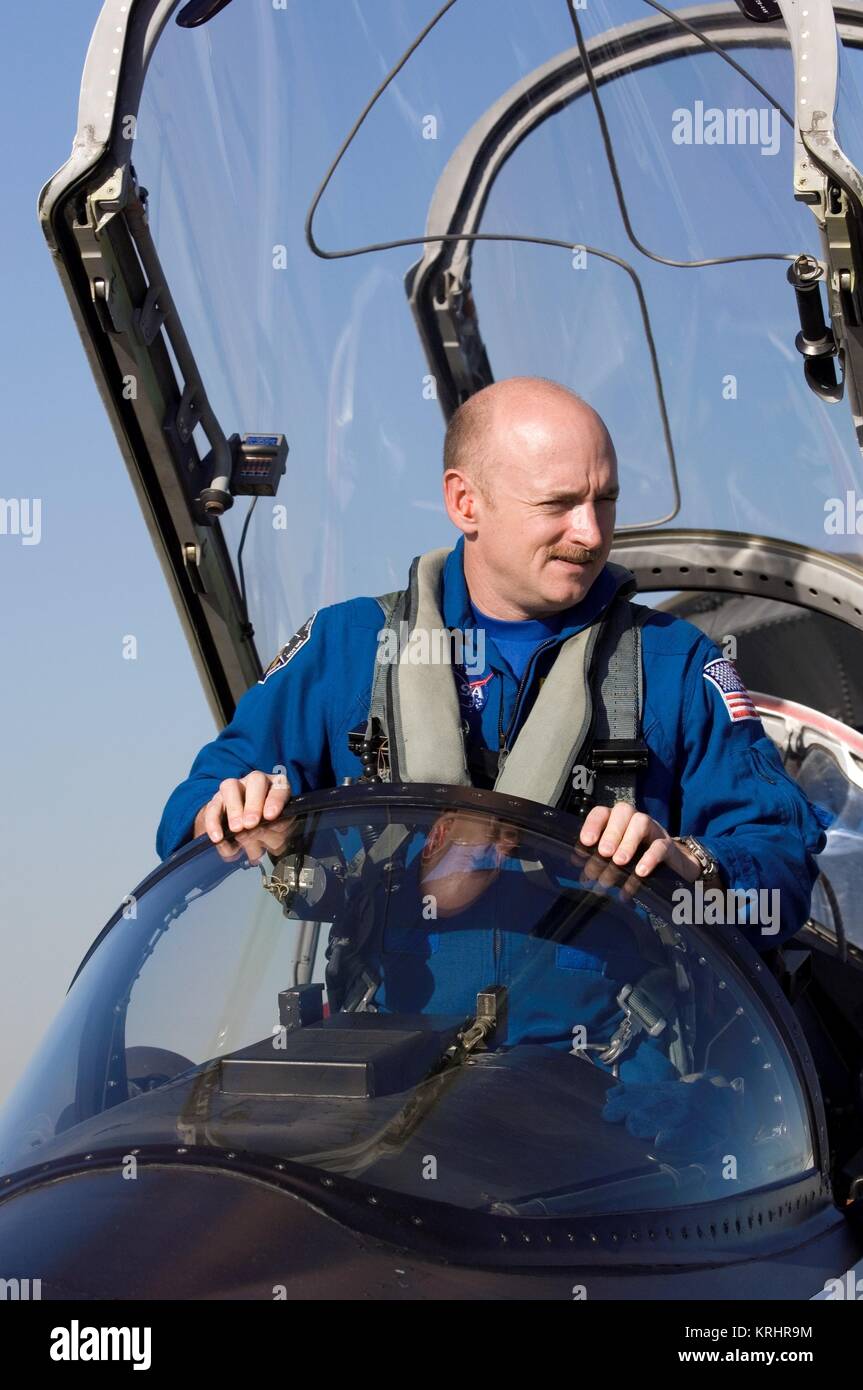 NASA International Space Station Space Shuttle Discovery STS-121 prime ...