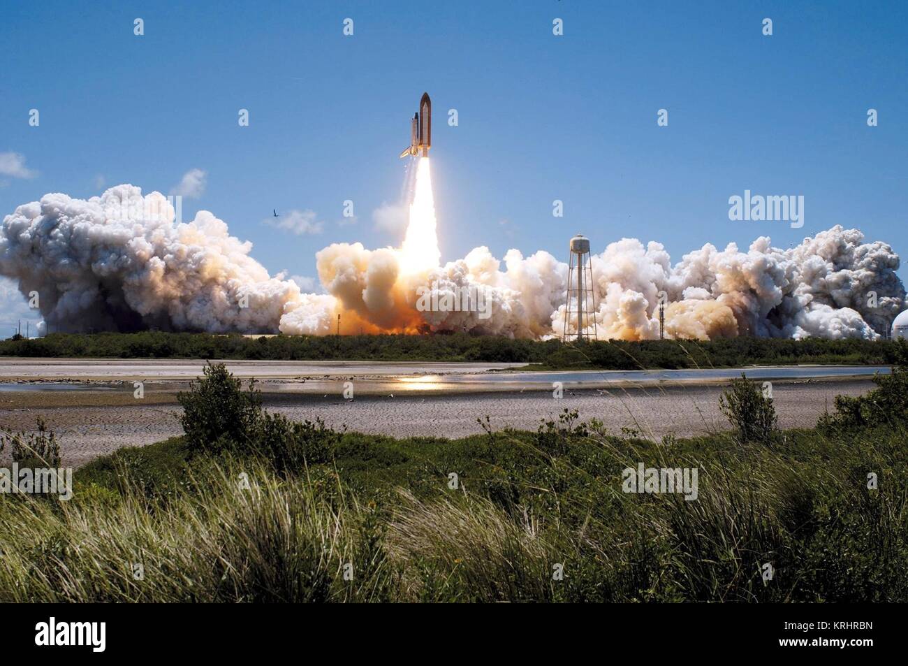 The NASA International Space Station Space Shuttle Discovery launches ...