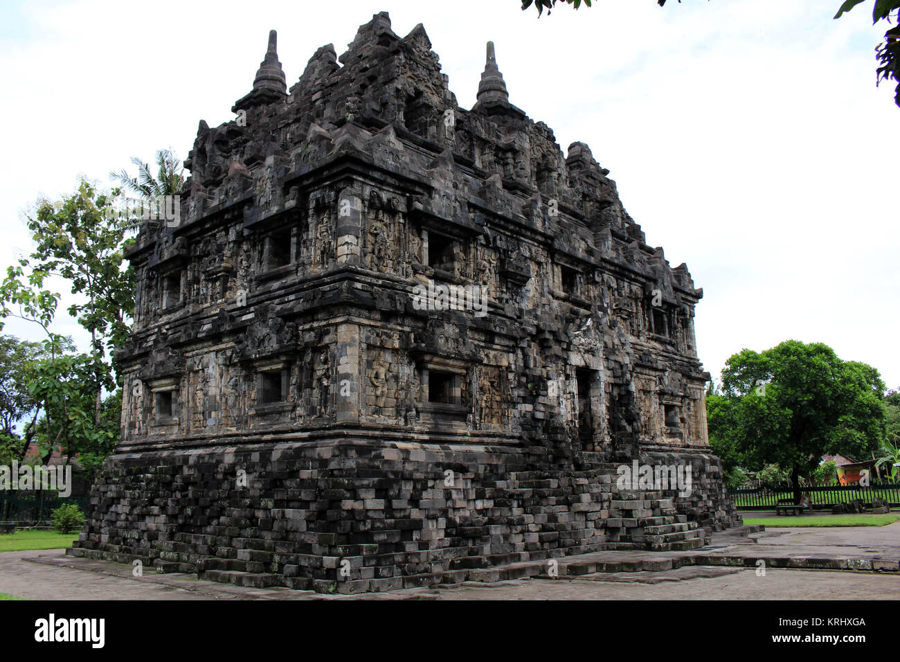 Jogjakarta in Indonesia has dozens temples (beside the popular ...