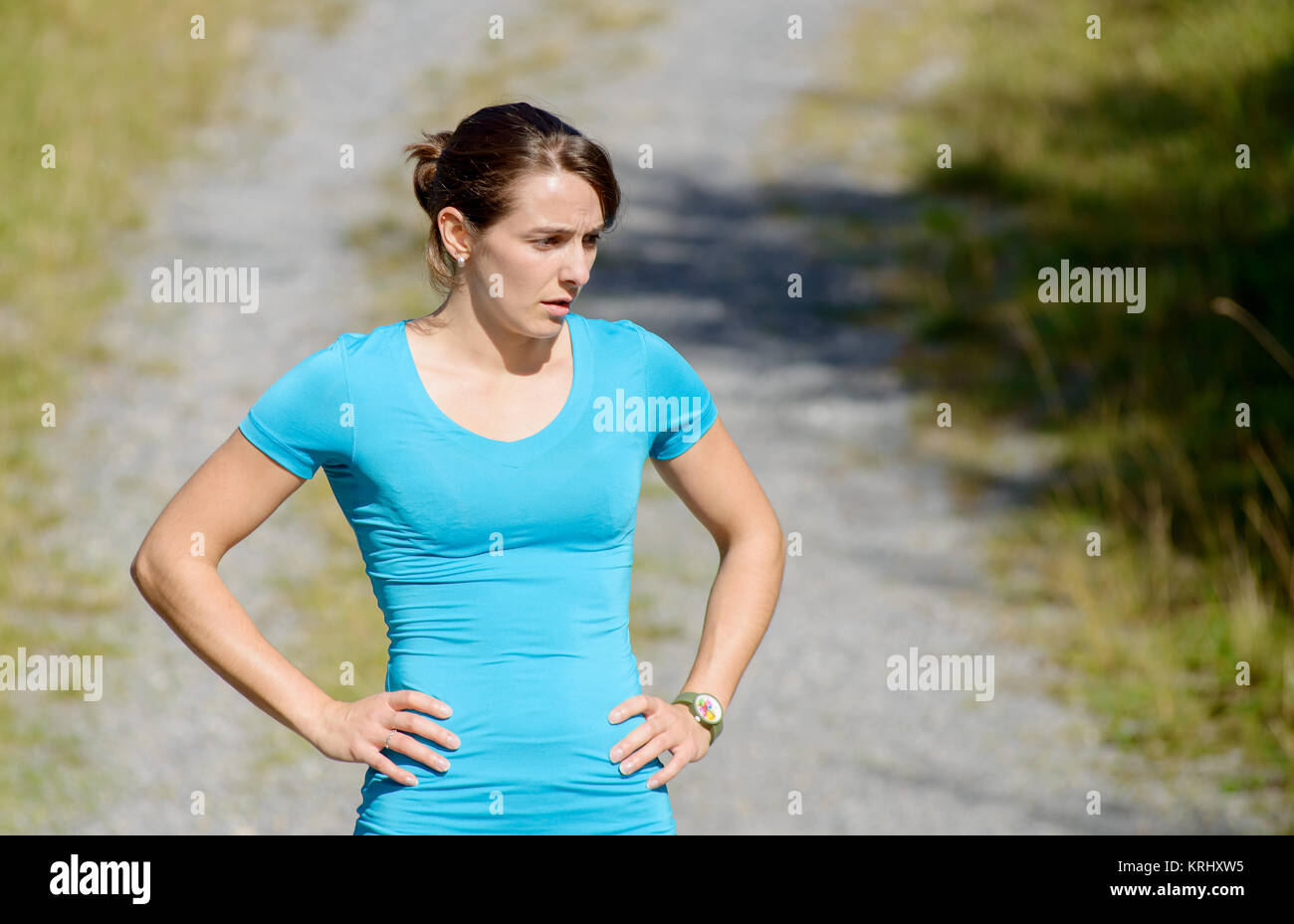 young sporty woman in the countryside Stock Photo - Alamy