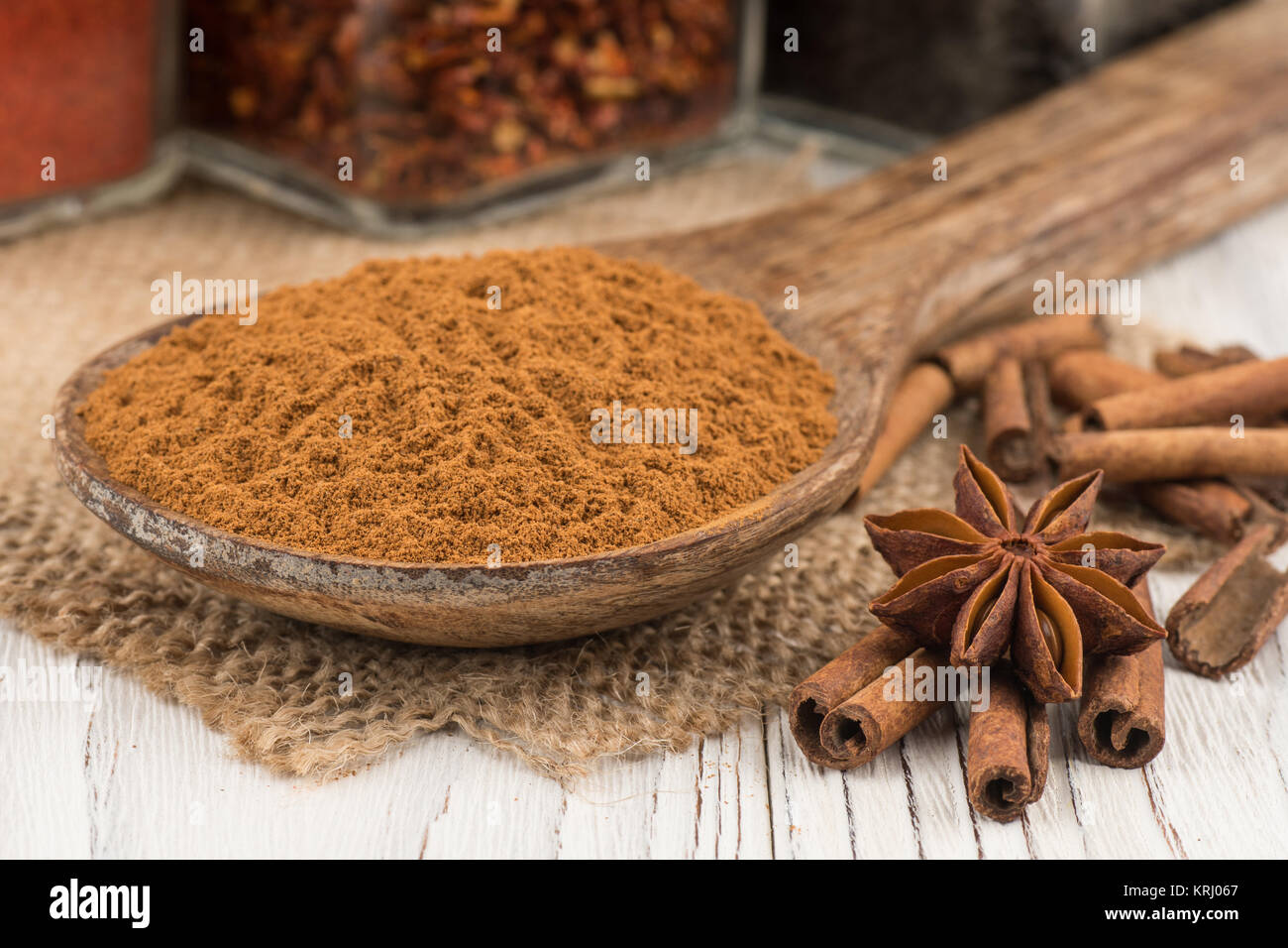 Cinnamons bark hi-res stock photography and images - Alamy