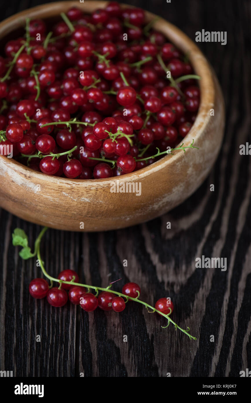 Fresh red currants Stock Photo - Alamy