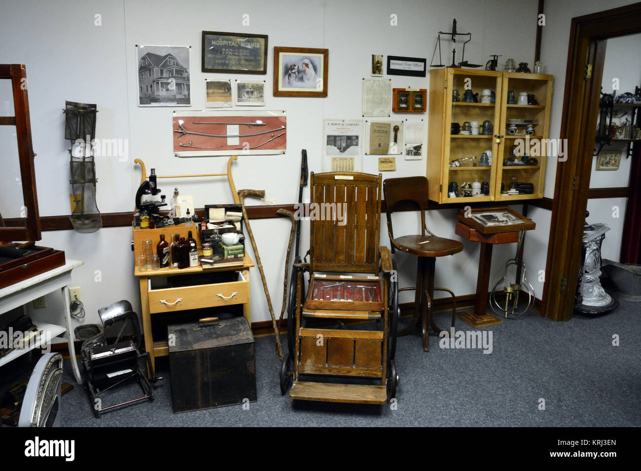 Turn of the century interior hi-res stock photography and images - Alamy