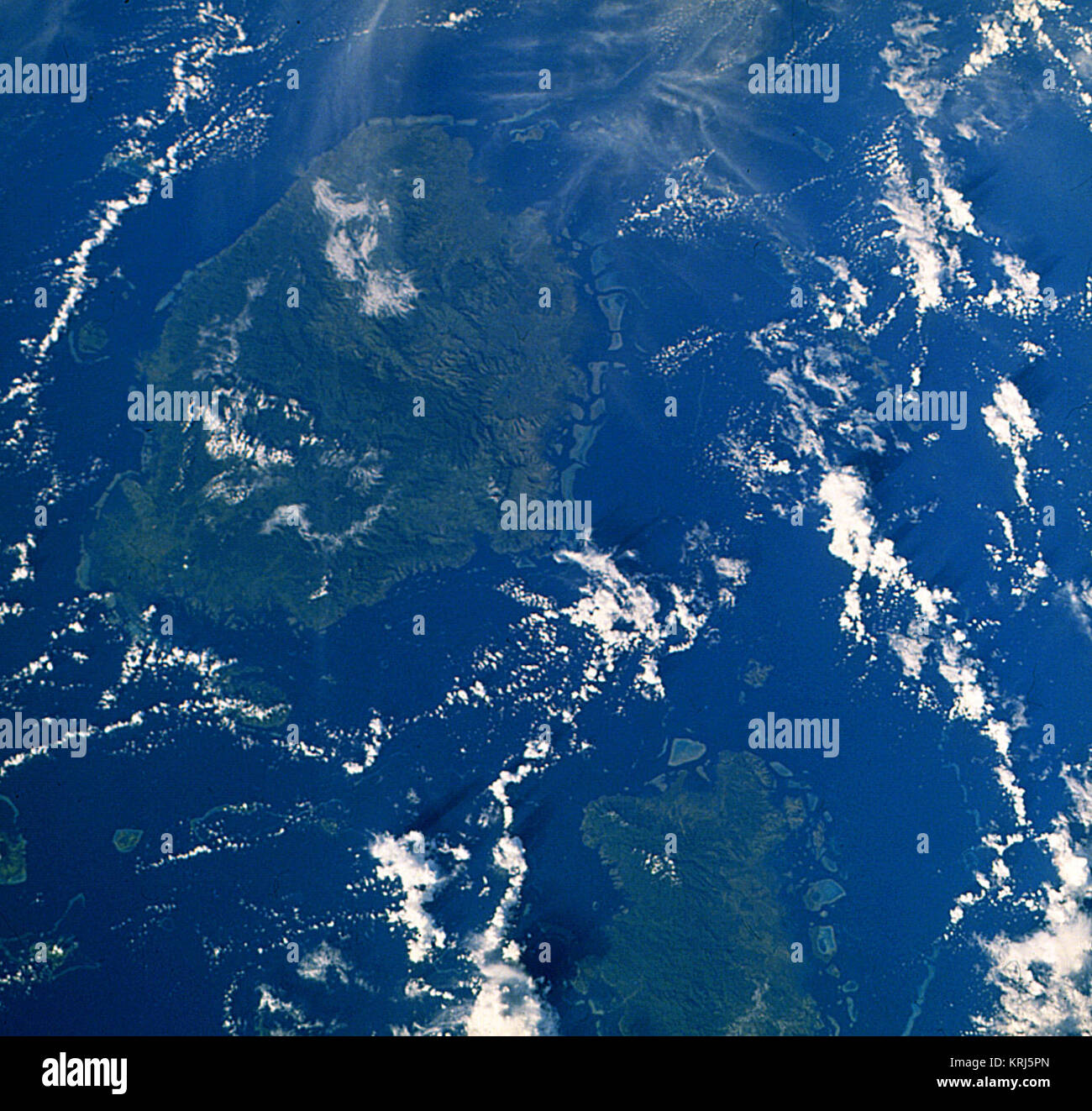 ReefBase highres STS027 STS027-32-34 Stock Photo - Alamy