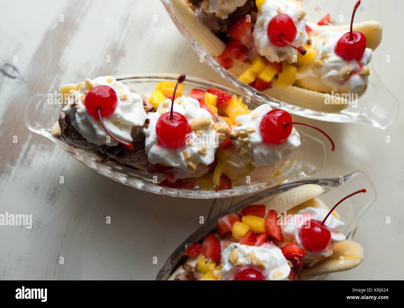 Banana splits hi-res stock photography and images - Alamy