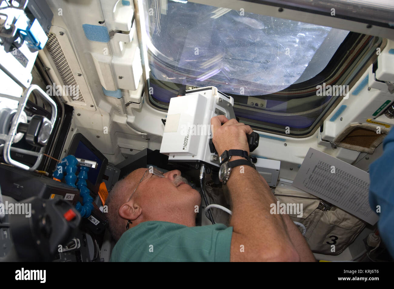 STS-119 Day 3 John Phillips Stock Photo - Alamy