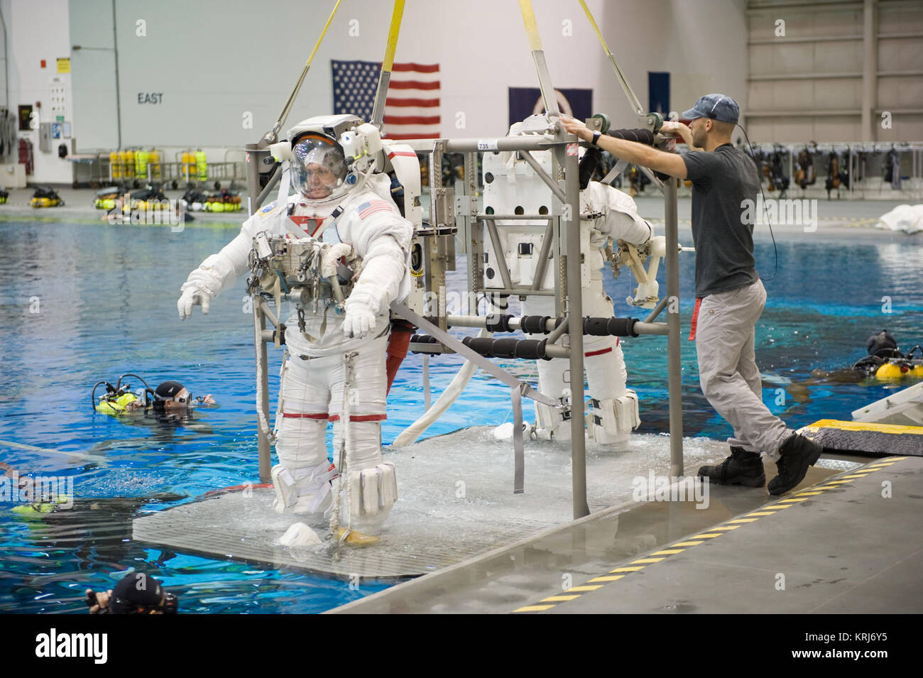 Neutral buoyancy laboratory hi-res stock photography and images - Alamy