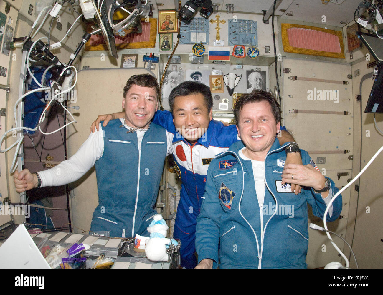 ISS-18 Michael Barratt, Koichi Wakata and Charles Simonyi Stock Photo ...