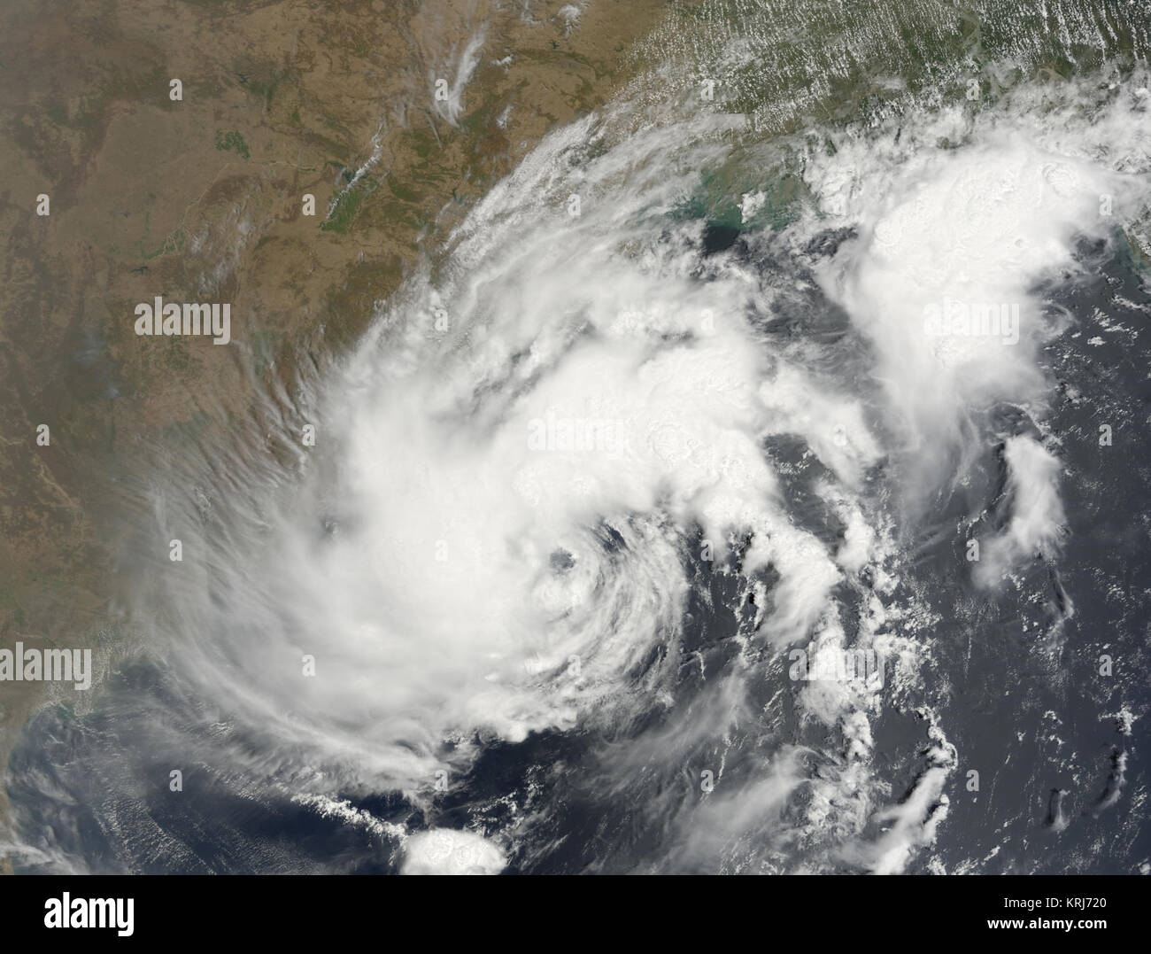 Bijli hi-res stock photography and images - Alamy