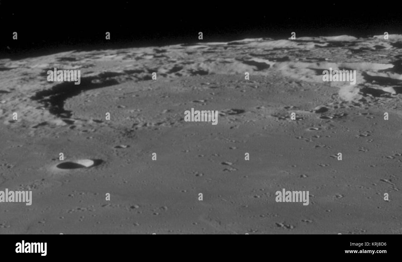 Fracastorius crater AS11-42-6235 Stock Photo - Alamy