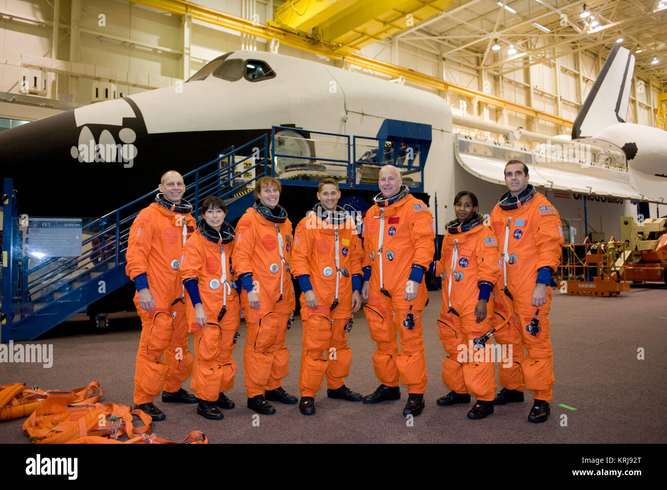 STS-131 suited payload egress training (FFT PLD EG 91019) at Building 9 ...