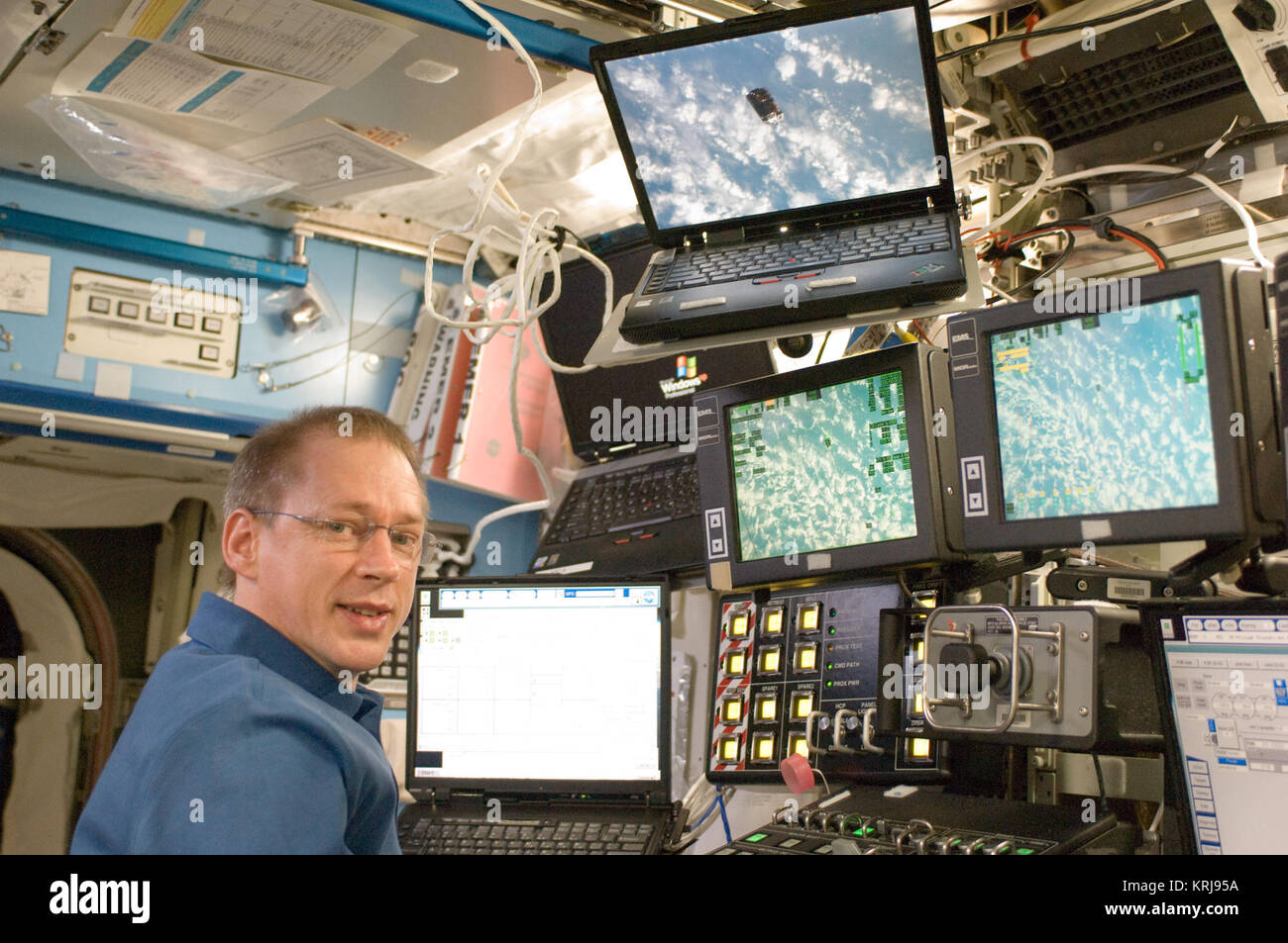 HTV-1 docking operations 04 Stock Photo - Alamy