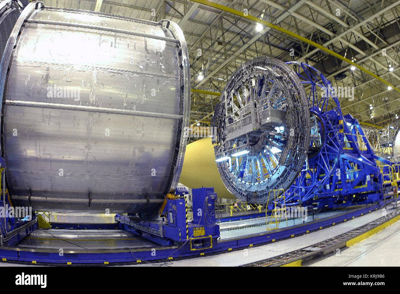 Space Shuttle external tank assembly 07 Stock Photo - Alamy