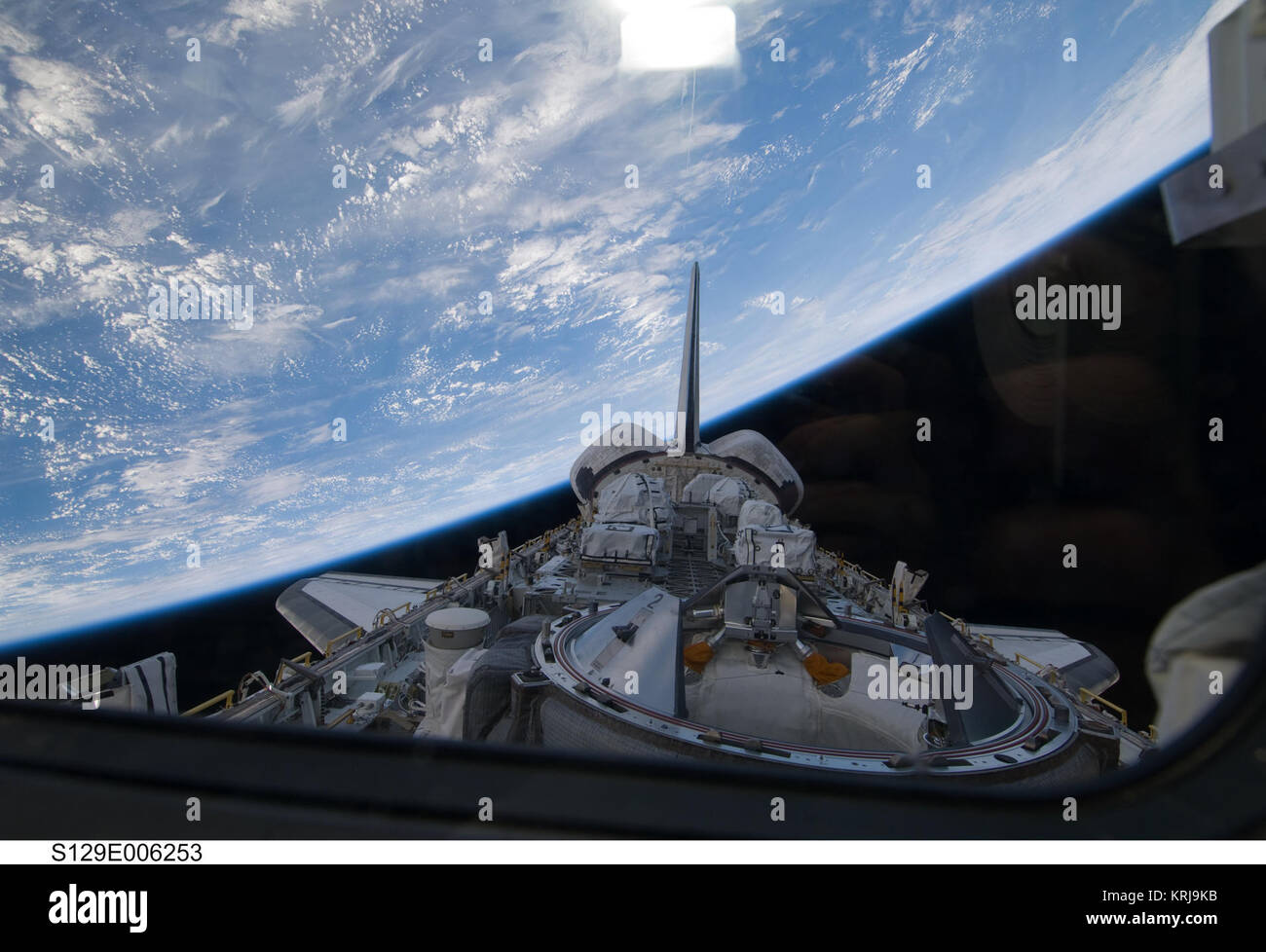 Space shuttle cargo bay hi-res stock photography and images - Alamy