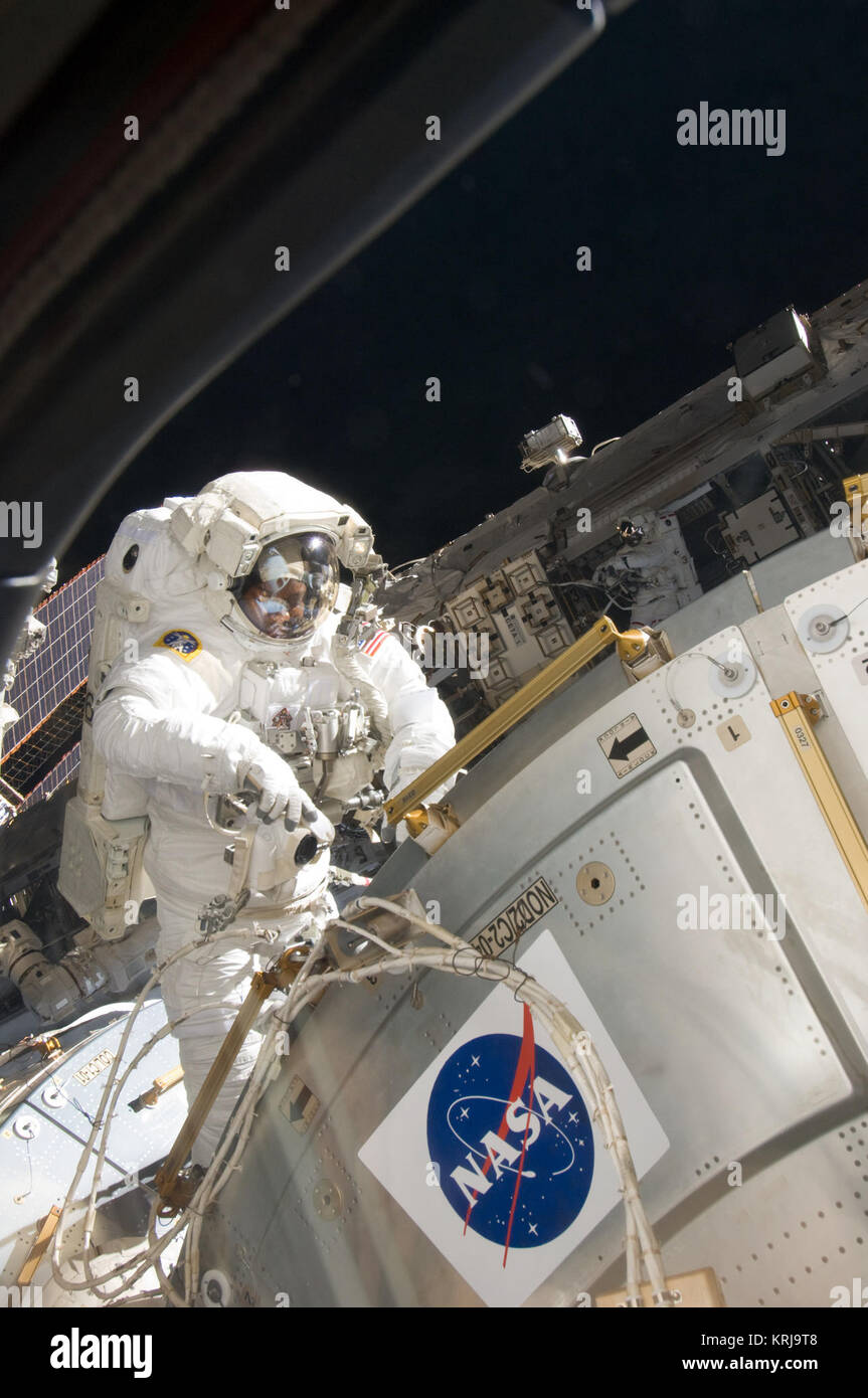 STS-129 EVA3 Robert Satcher 3 Stock Photo - Alamy