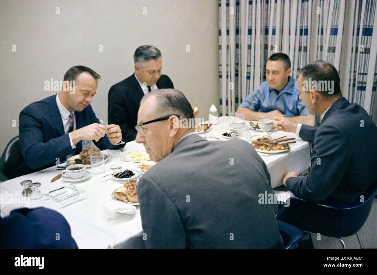 Pre launch program hi-res stock photography and images - Alamy