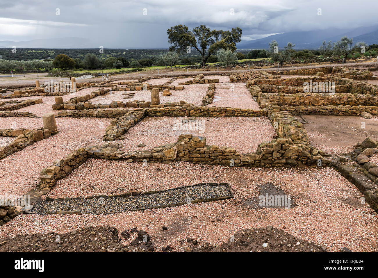 Monumento romano antiguo hi-res stock photography and images - Alamy