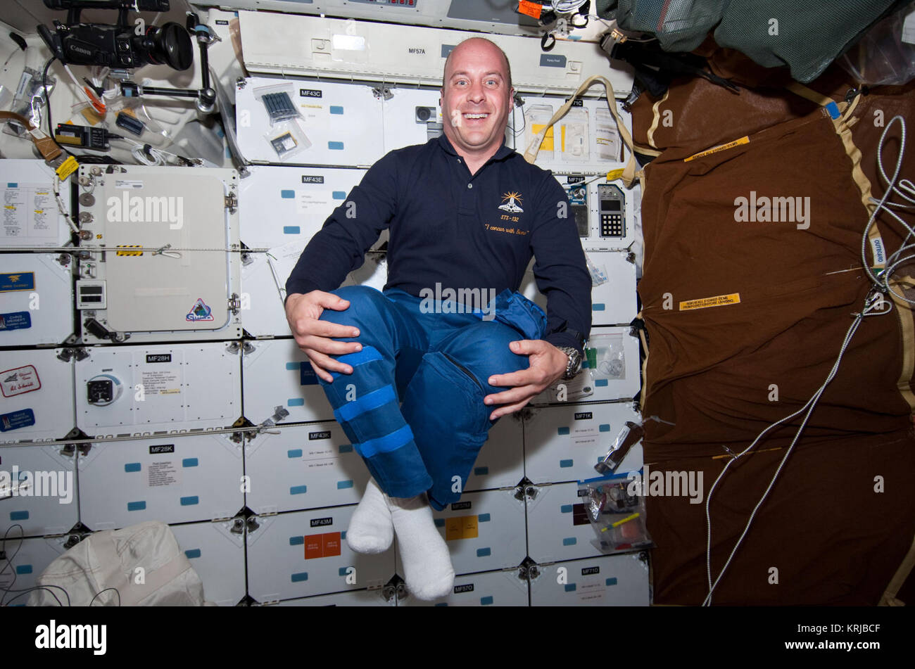 Garrett reisman hi-res stock photography and images - Alamy