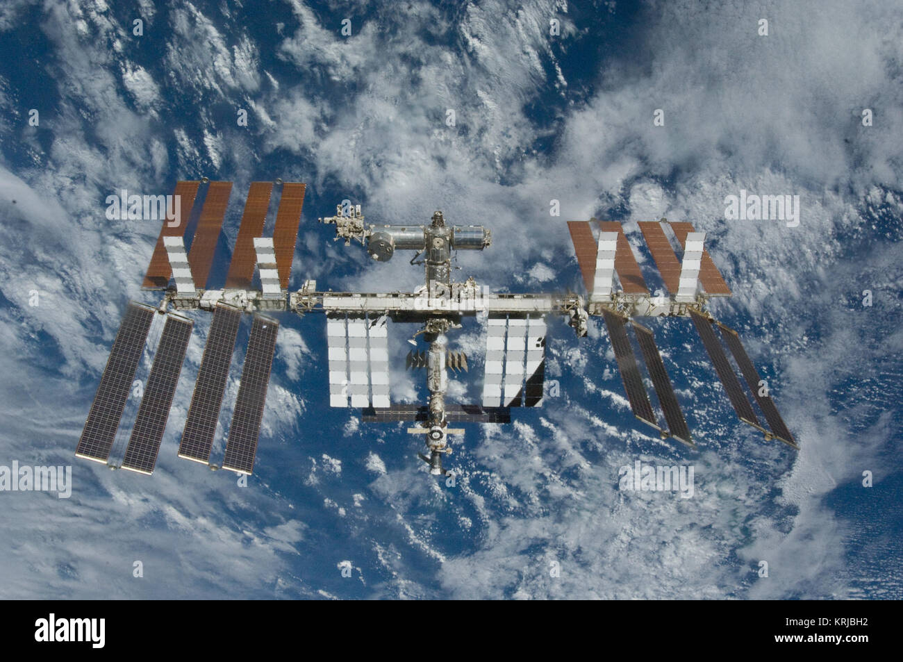 STS132 undocking iss3 Stock Photo - Alamy