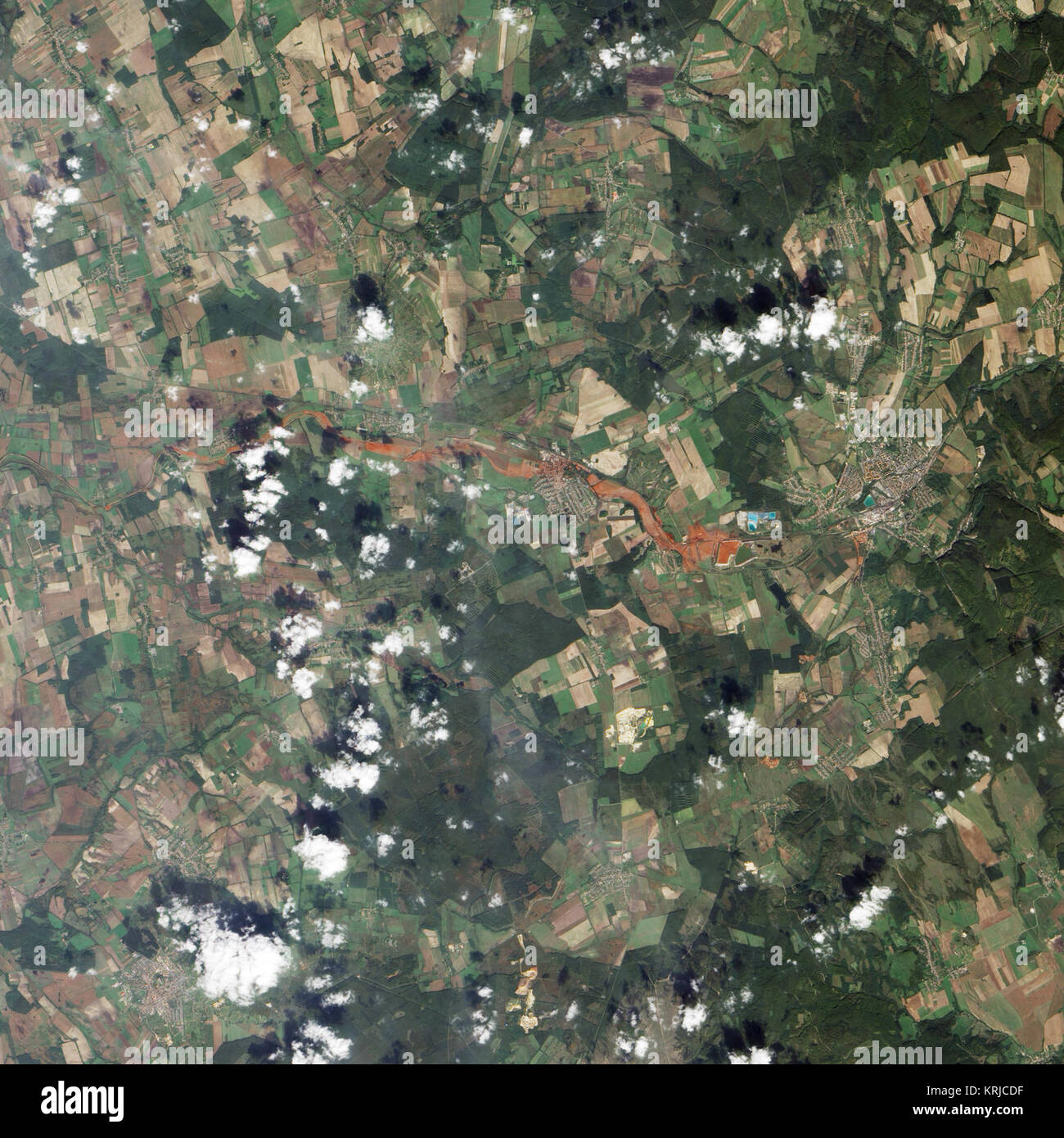 Disaster mud sludge cleanup hi-res stock photography and images - Alamy