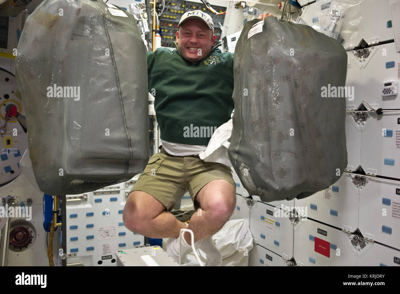 Mike fincke hi-res stock photography and images - Alamy