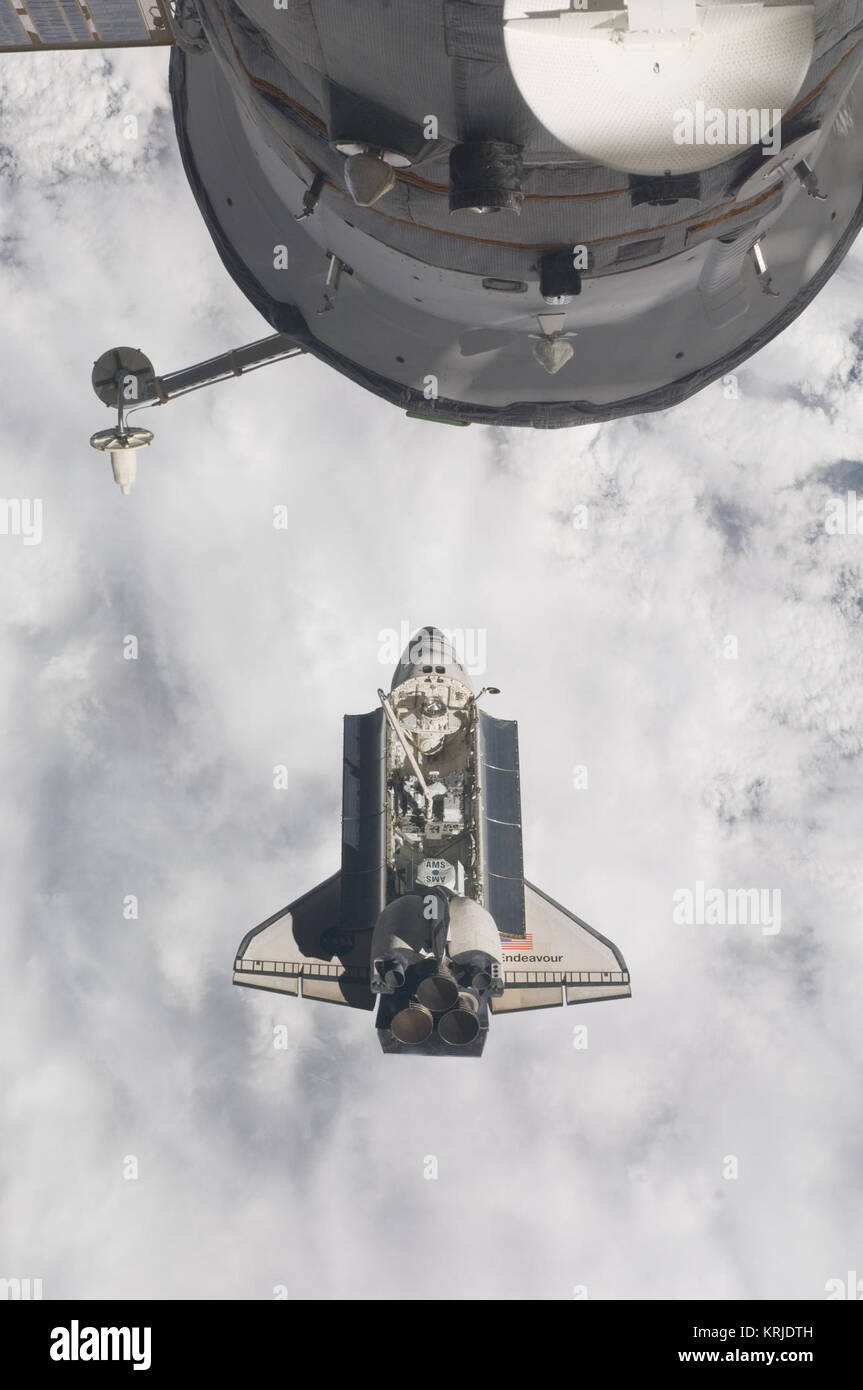 STS-134 Endeavour during the Rendezvous Pitch Maneuver Stock Photo - Alamy