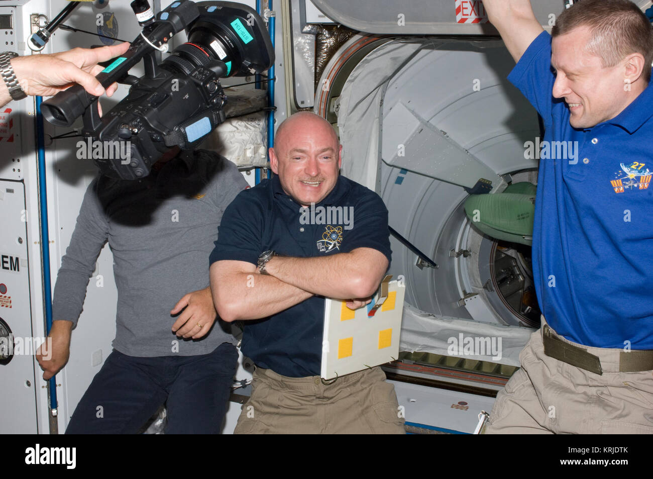 Open hatches hi-res stock photography and images - Alamy