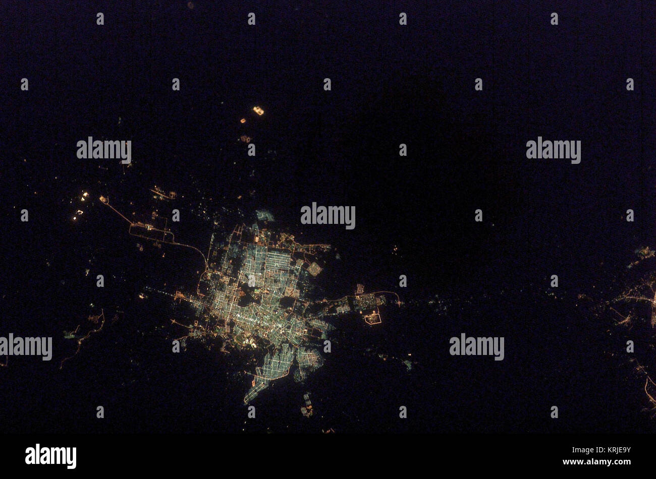 Riyadh and night hi-res stock photography and images - Alamy