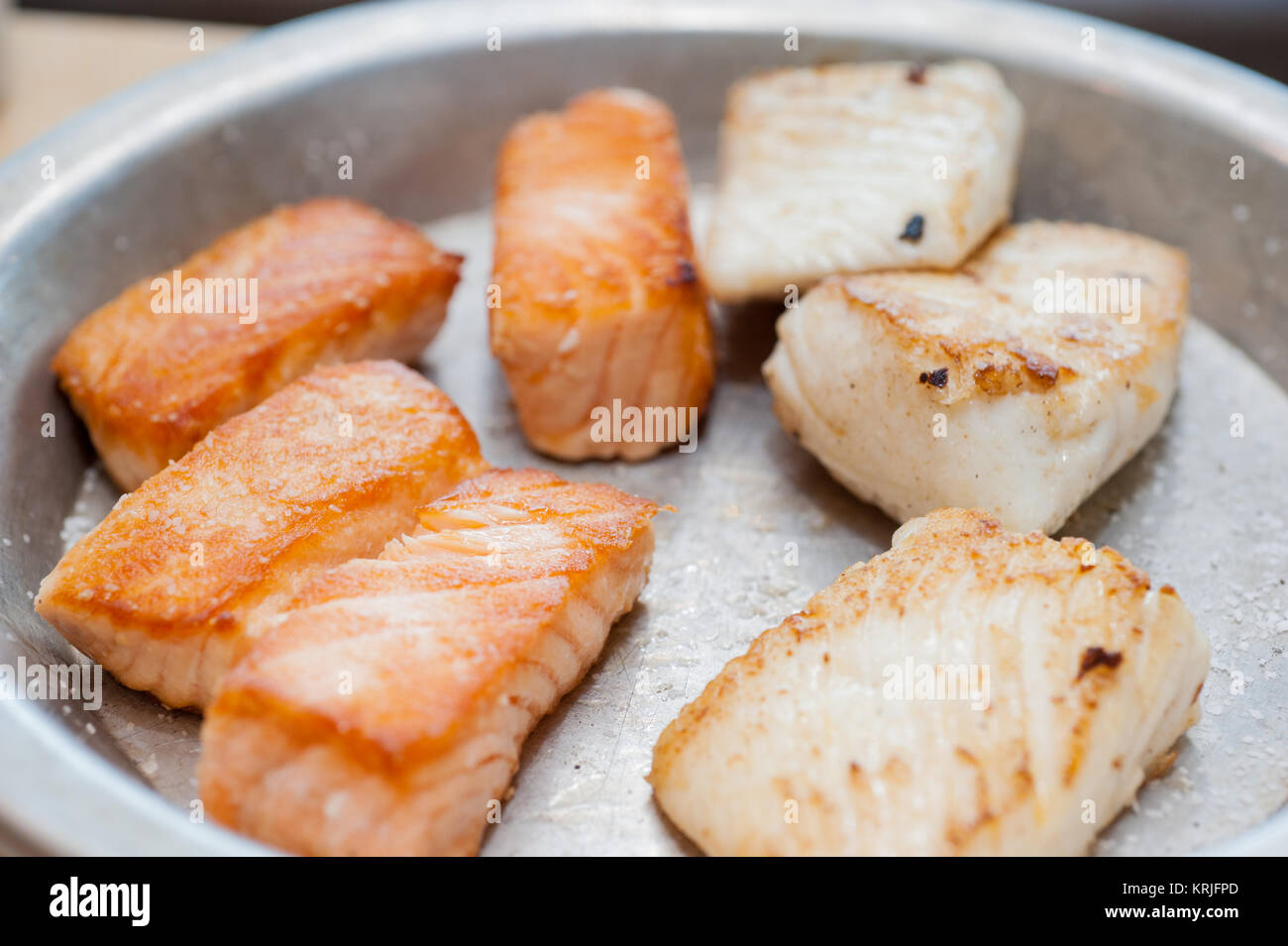 Fish on a tray hi-res stock photography and images - Alamy