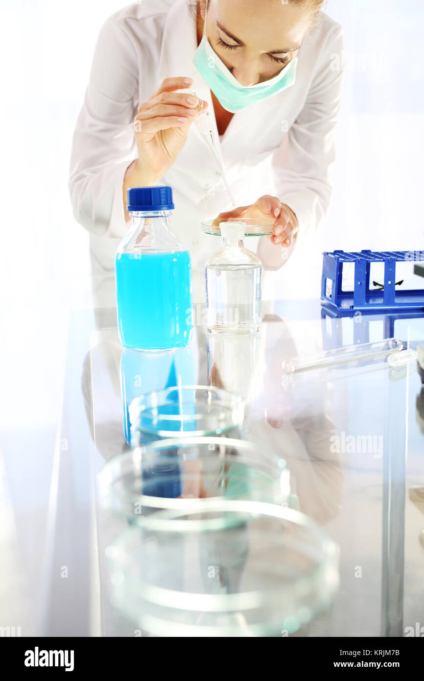 Research and engineering hi-res stock photography and images - Alamy