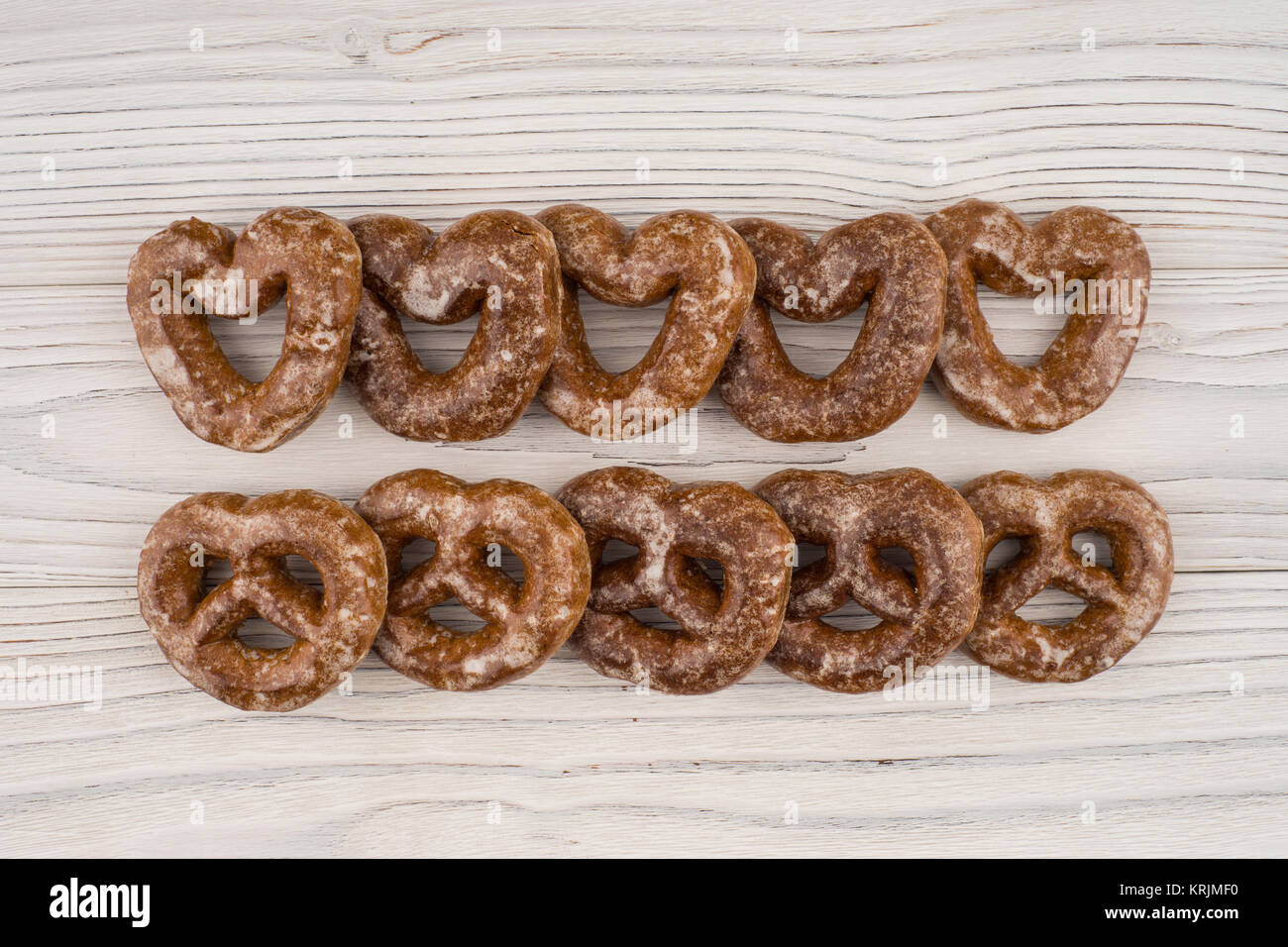 Gingerbread heart cookies on a wooden white background Stock Photo - Alamy