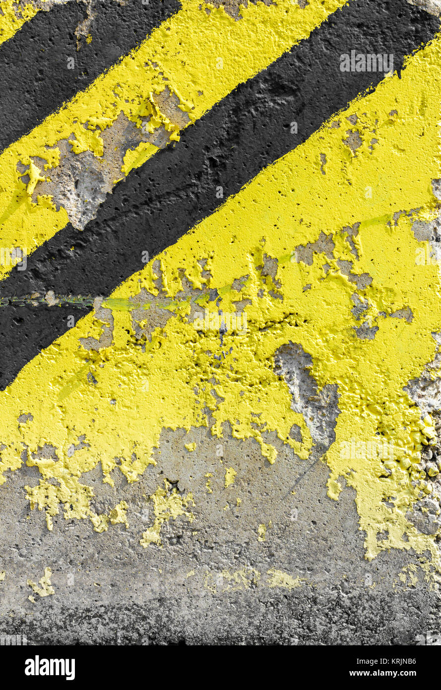 Grunge diagonal warning stripe Stock Photo - Alamy